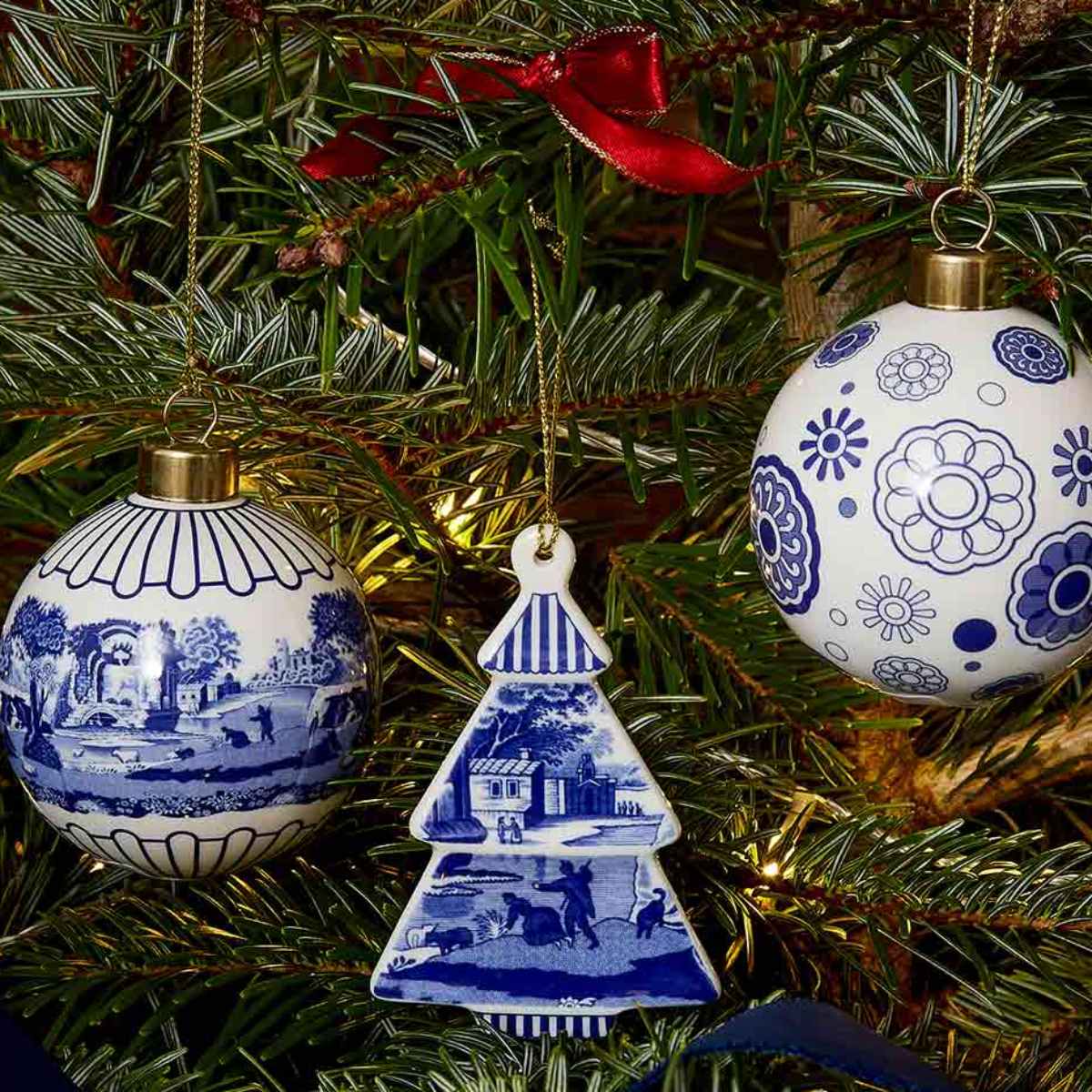 Blue Italian Spokes Bauble | Spode